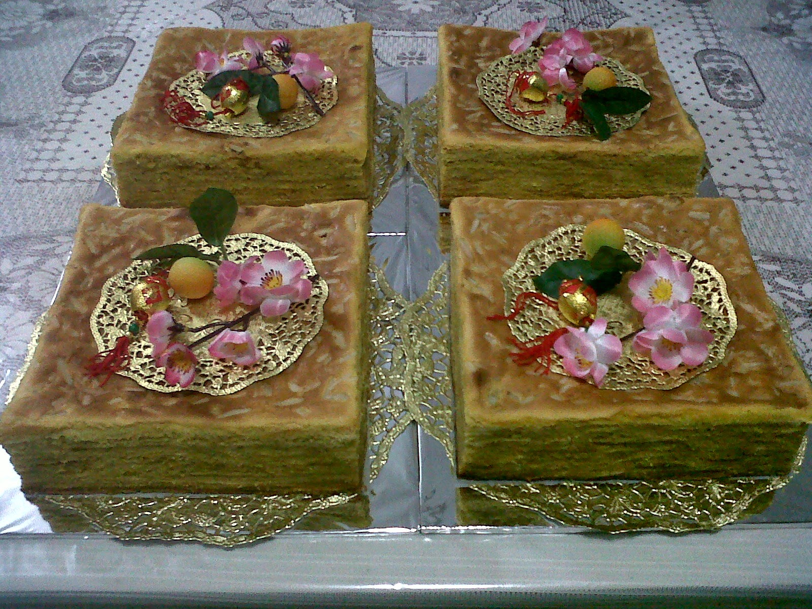 Orchid Cake: Kue Natal, Kue Idul Fitri, Kue Imlek