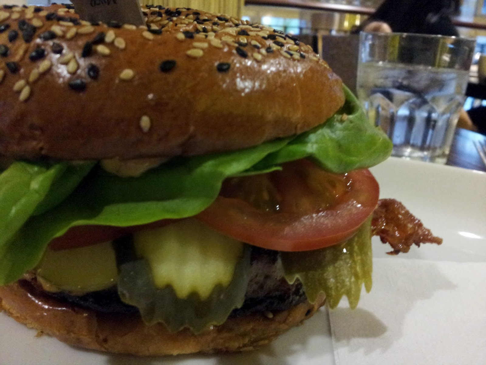 What UR Missing: Vancouver Restaurant Pub: Rogue Kitchen and Wetbar