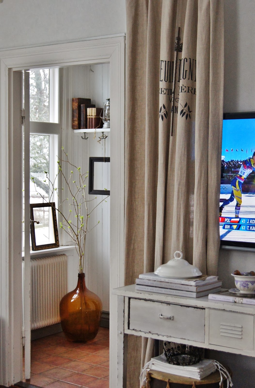 Norregård: Tv-Draperi.....:))