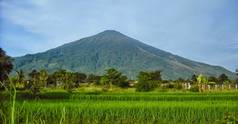 Pengertian, Bentuk, Ciri Gunung Api Strato (Stratovolcano) - TKJ Pengertian, Bentuk, Ciri Gunung Api Strato (Stratovolcano) - TKJ