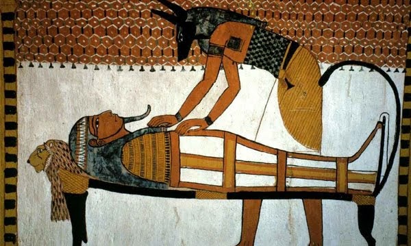 EGITO: Anúbis e o embalsamento