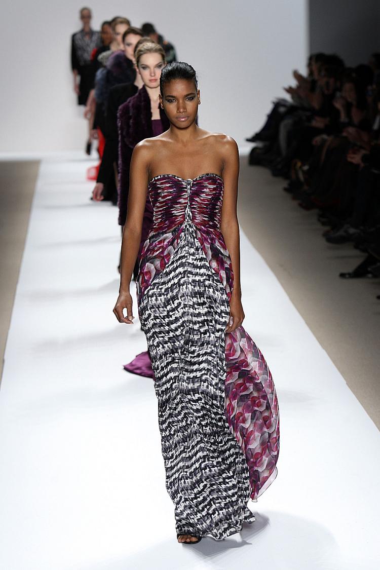 Runway and Red Carpet Fashions, Trendy Styles, Unique Colors and Exotic ...