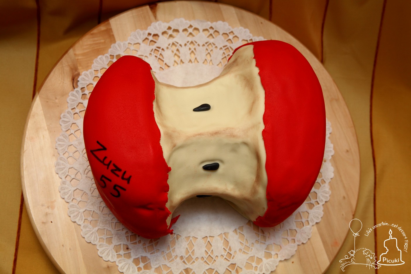 Picuki: Alma csutka torta