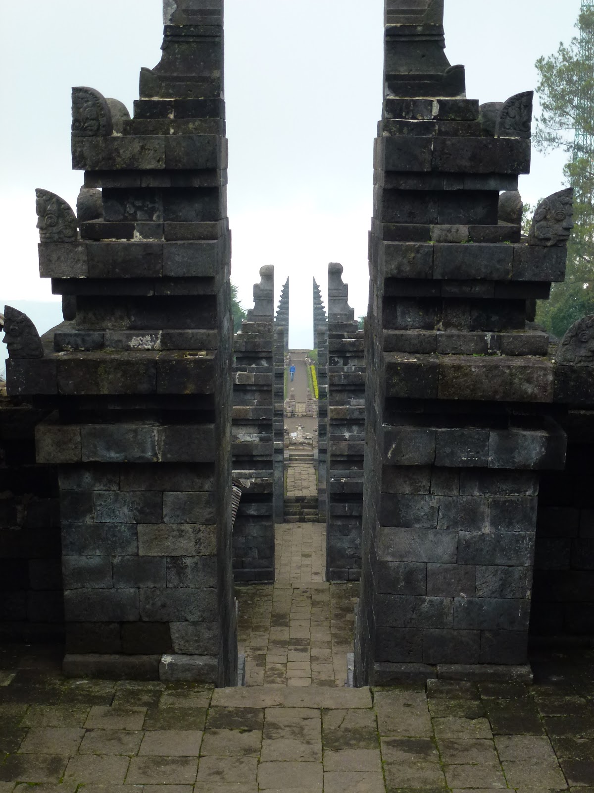 mounty im ausgang: Solo, Candi Sukuh, Candi Ceto, Waterfall