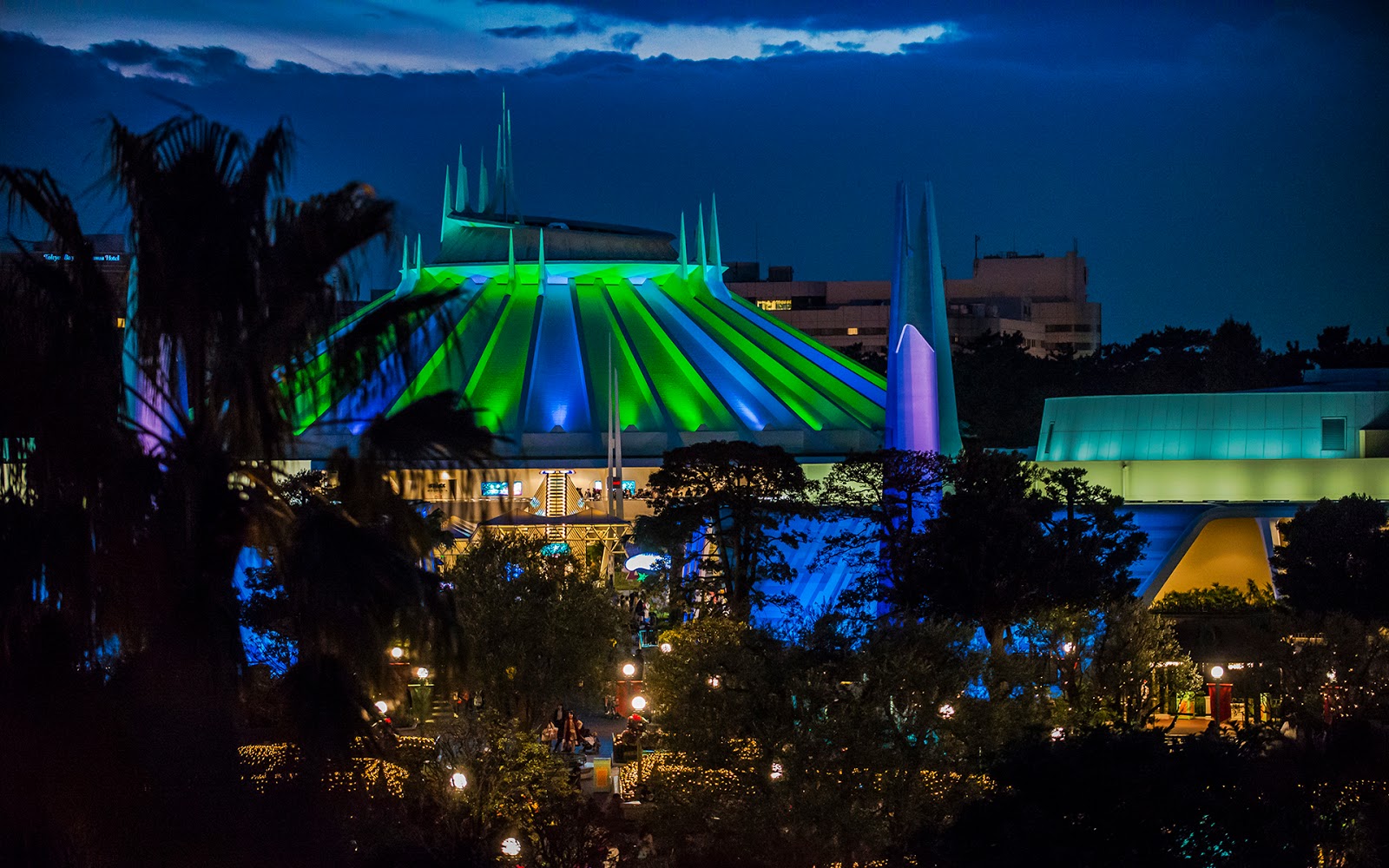 Approaching Space Mountain