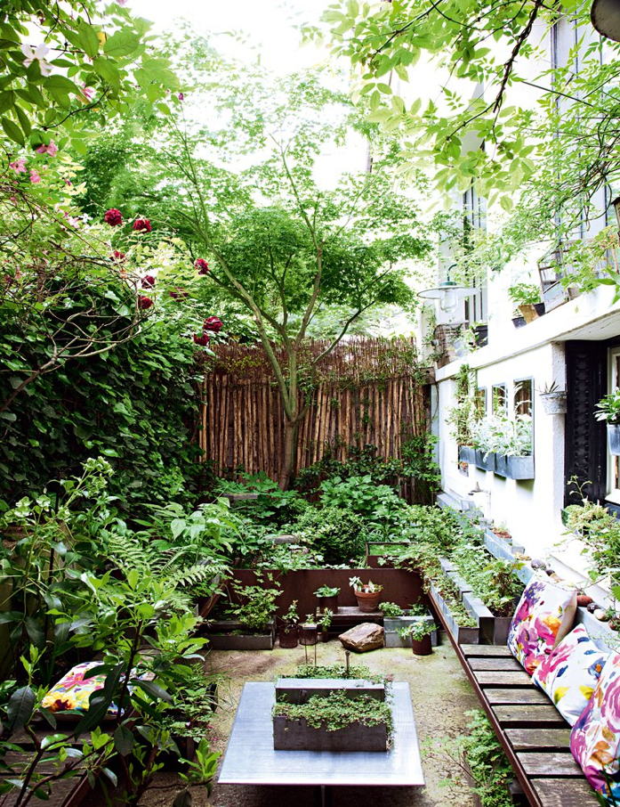 Design Addict Mom: 11 Pinterest Worthy Outdoor Spaces to Inspire