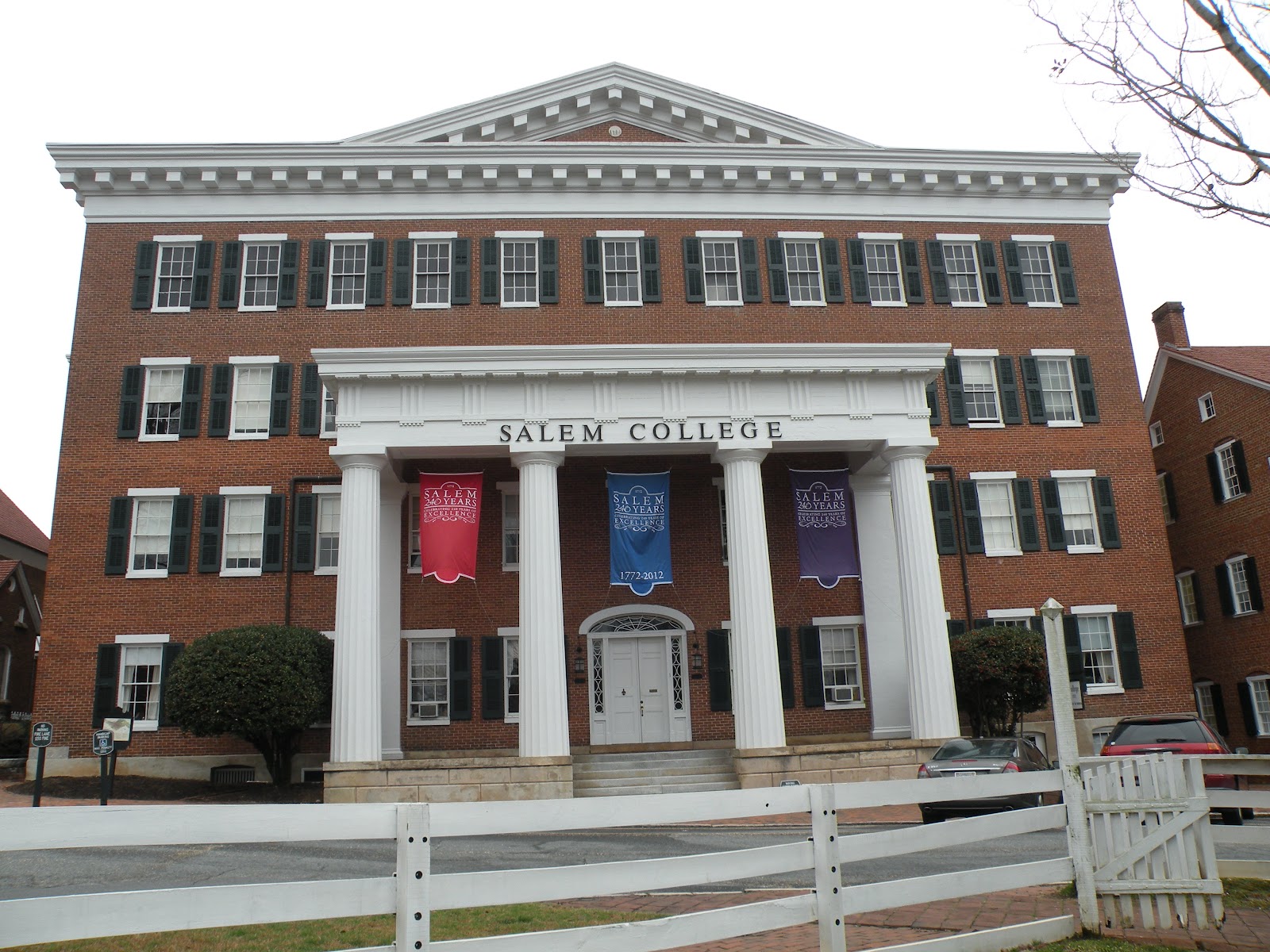 guarantanobls340: Salem College? Haunted? Really?