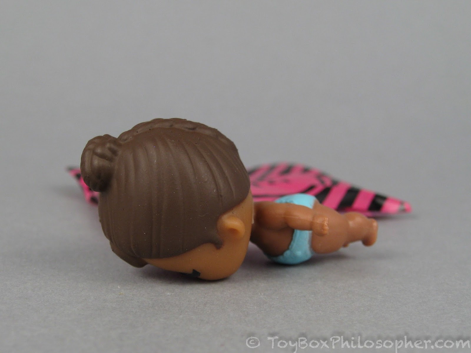 L.O.L. Surprise Series 2: Let's Be Friends Lil Sisters! | The Toy Box ...