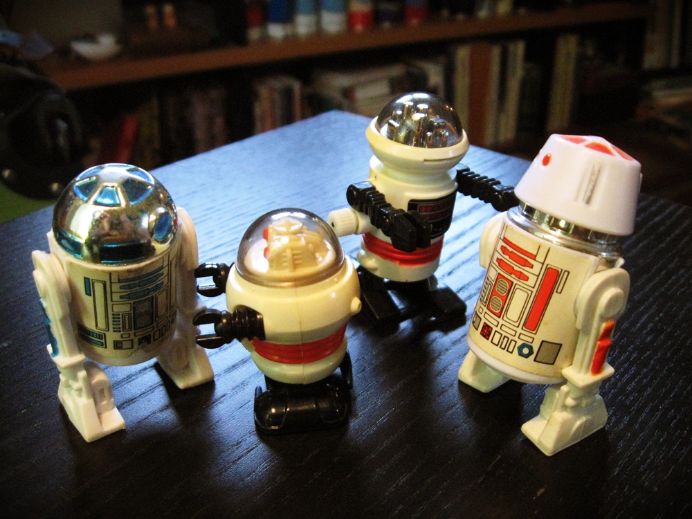 Lair of the Dork Horde: Tomy Robots Are On The Loose!