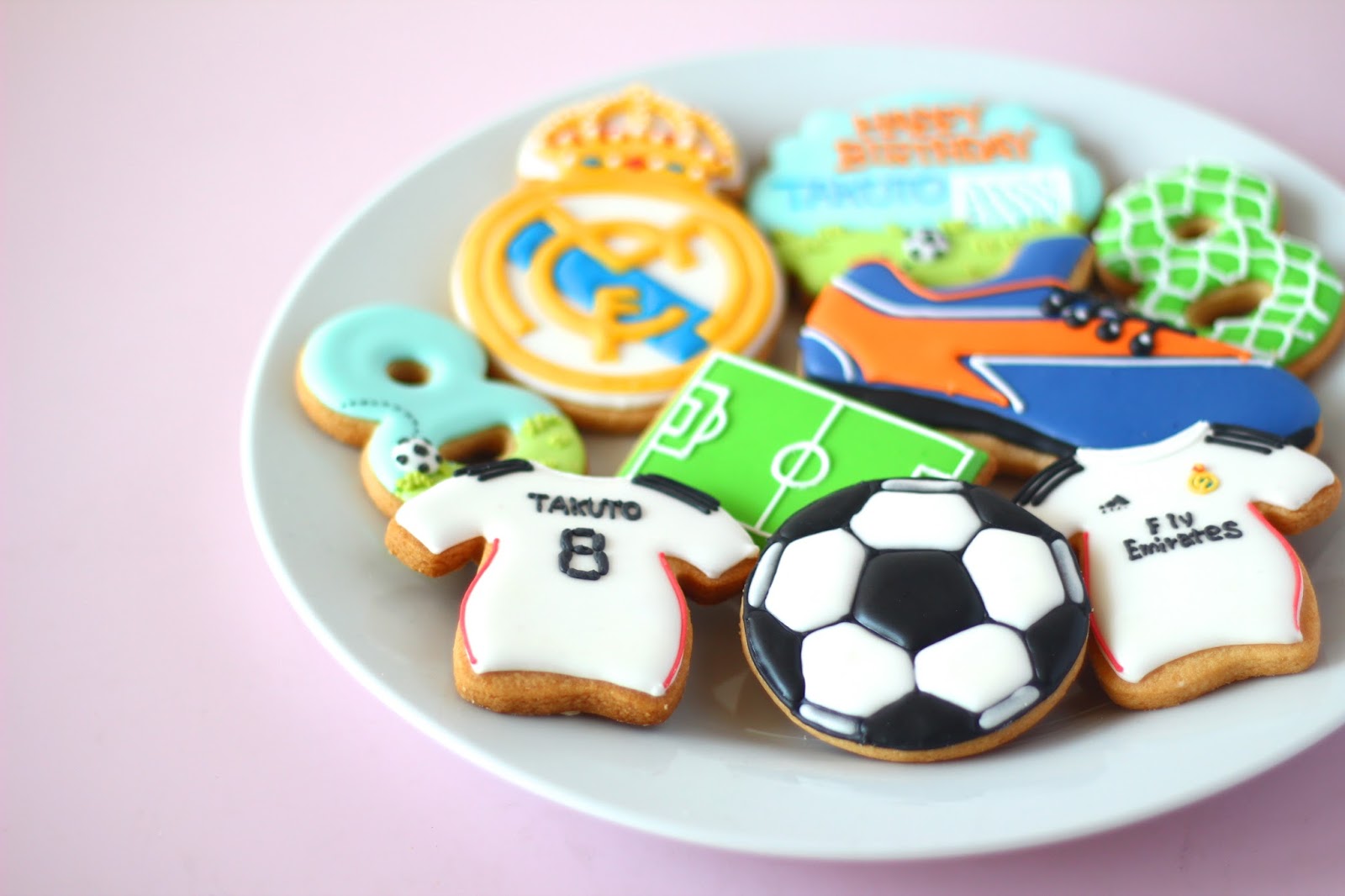 Sweeten your day.: レアルマドリードのアイシングクッキー Real Madrid icing cookies