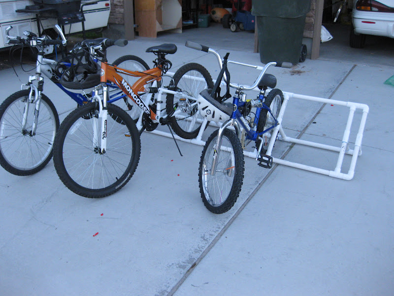 4 Growing Boys: PVC bikerack