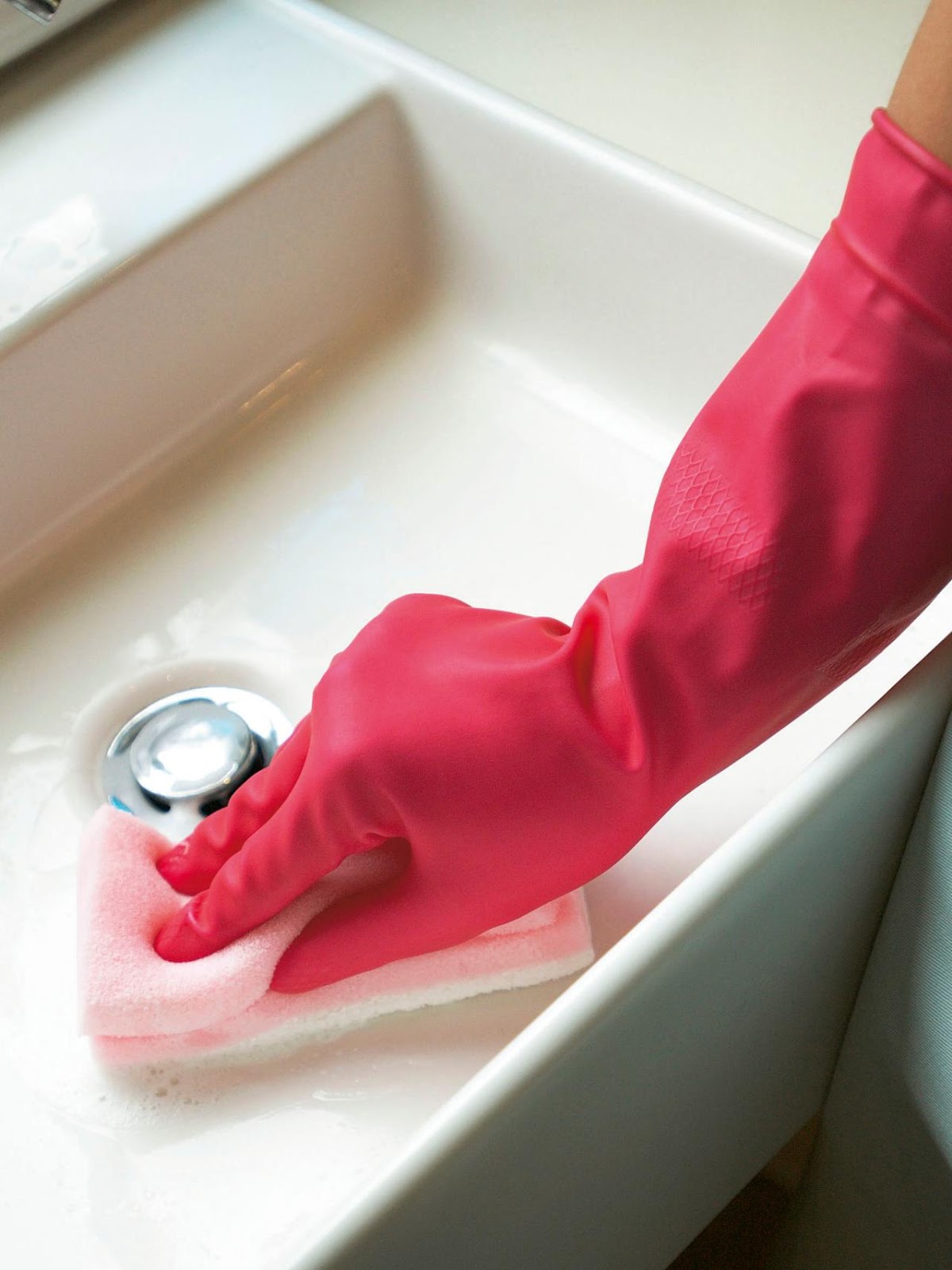 Bagaimana Membersihkan Ruangan Yang Rentan Basah?