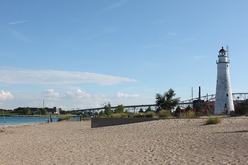 McCash Family blog: Port Huron {Lighthouse Beach}