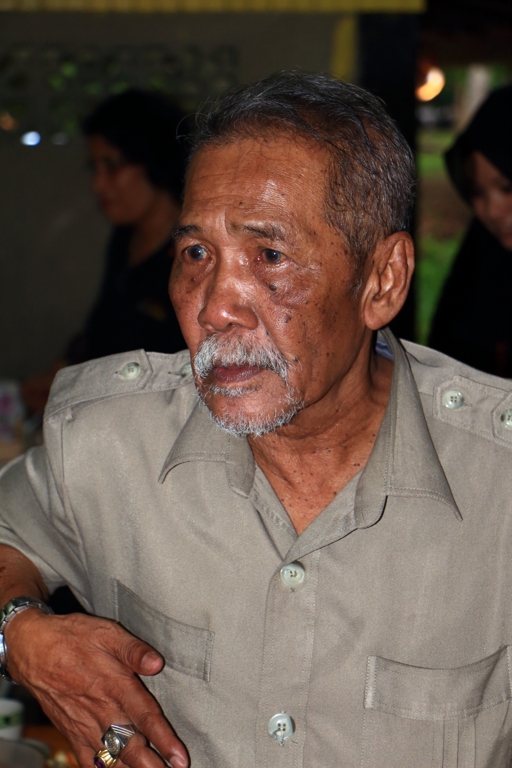 Amrayy Lensa Assault: VIDEO :Keris ''Tamingsari'' dari kerabat Raja ...