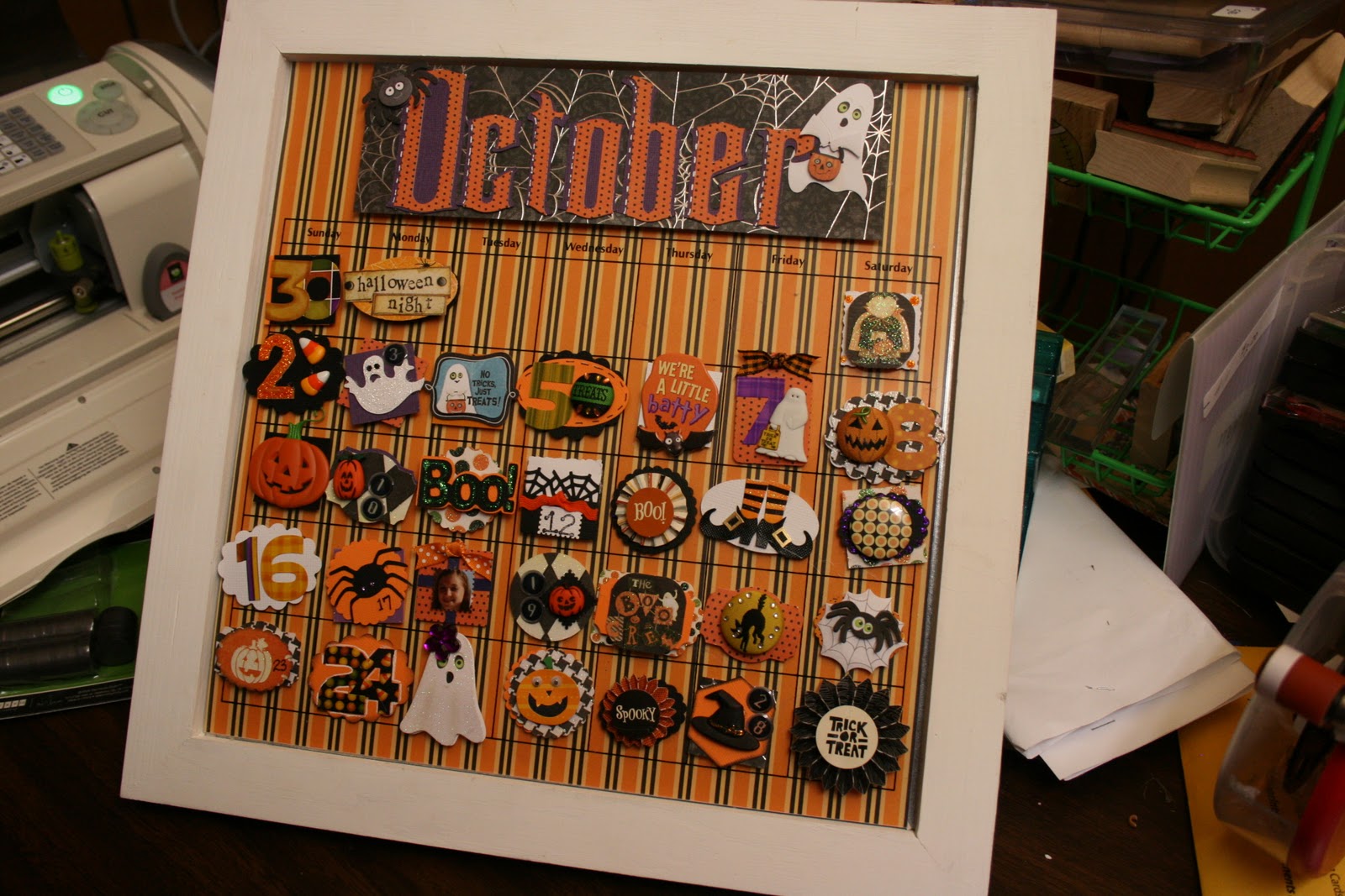 Priscillas: October magnetic calendar