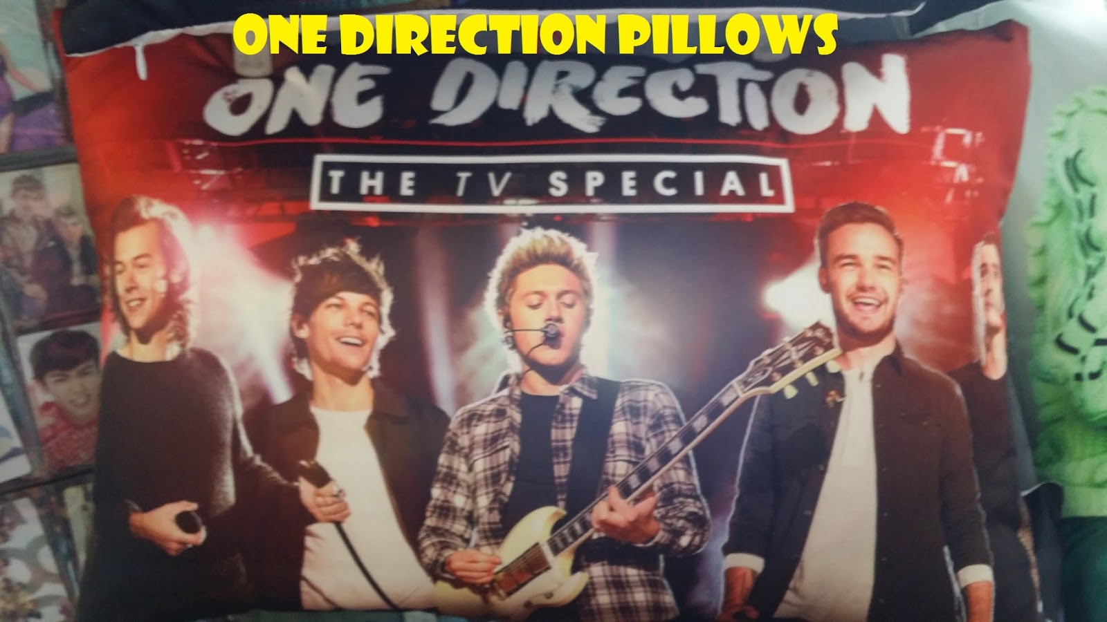 Postershopsg: One direction merchandise!! One direction Handphone ...