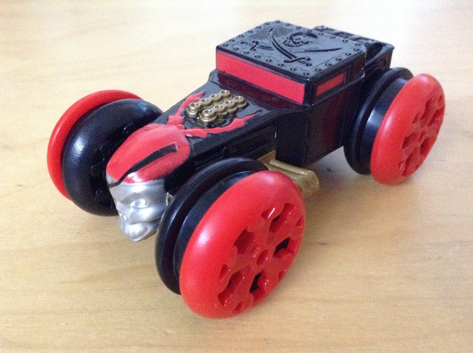 JULIAN'S HOT WHEELS BLOG: Bone Shaker Splash - Splash Rides