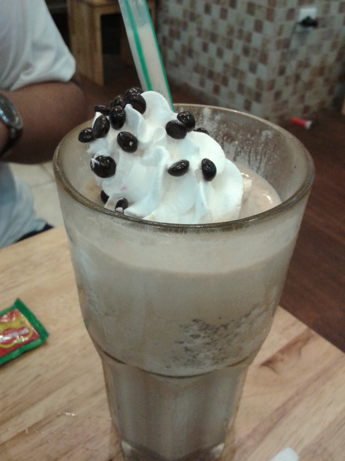 Jalan-jalan dan Kuliner : Kongkow dulu di Conato Cafe