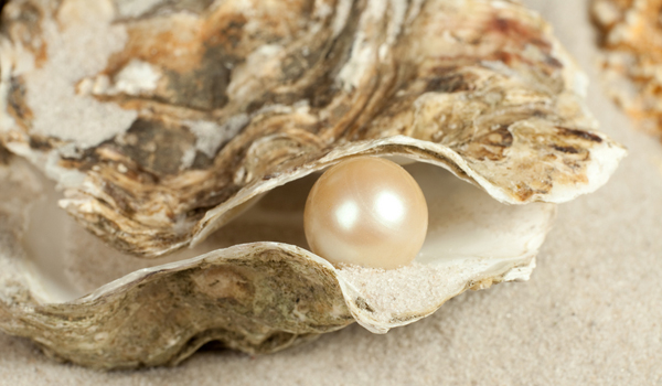 Learning Geology: Pearl gemstone