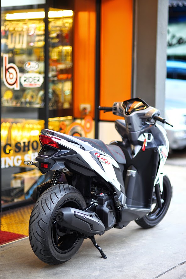 Foto Motor Vario 125 Modifikasi Ban Lebar