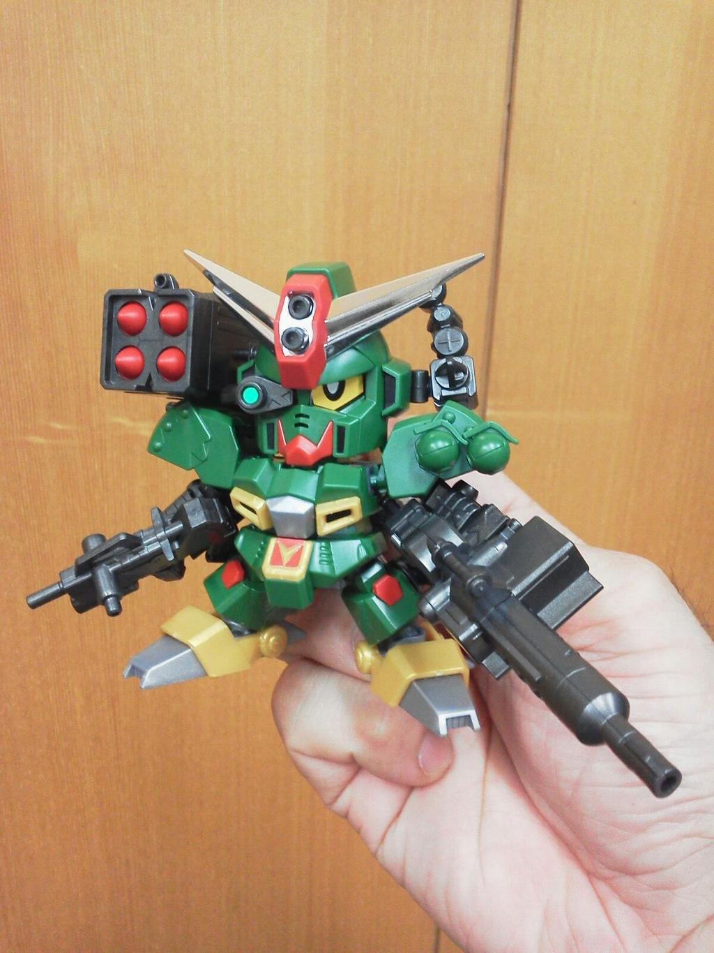 SD LEGEND BB Command Gundam prototype images updated September 27, 2012