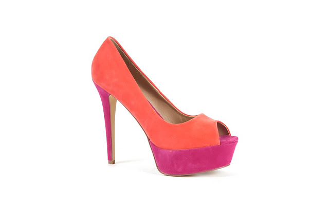 Life of a Lil Notti Monkey: Block Block Block Me please!!!!