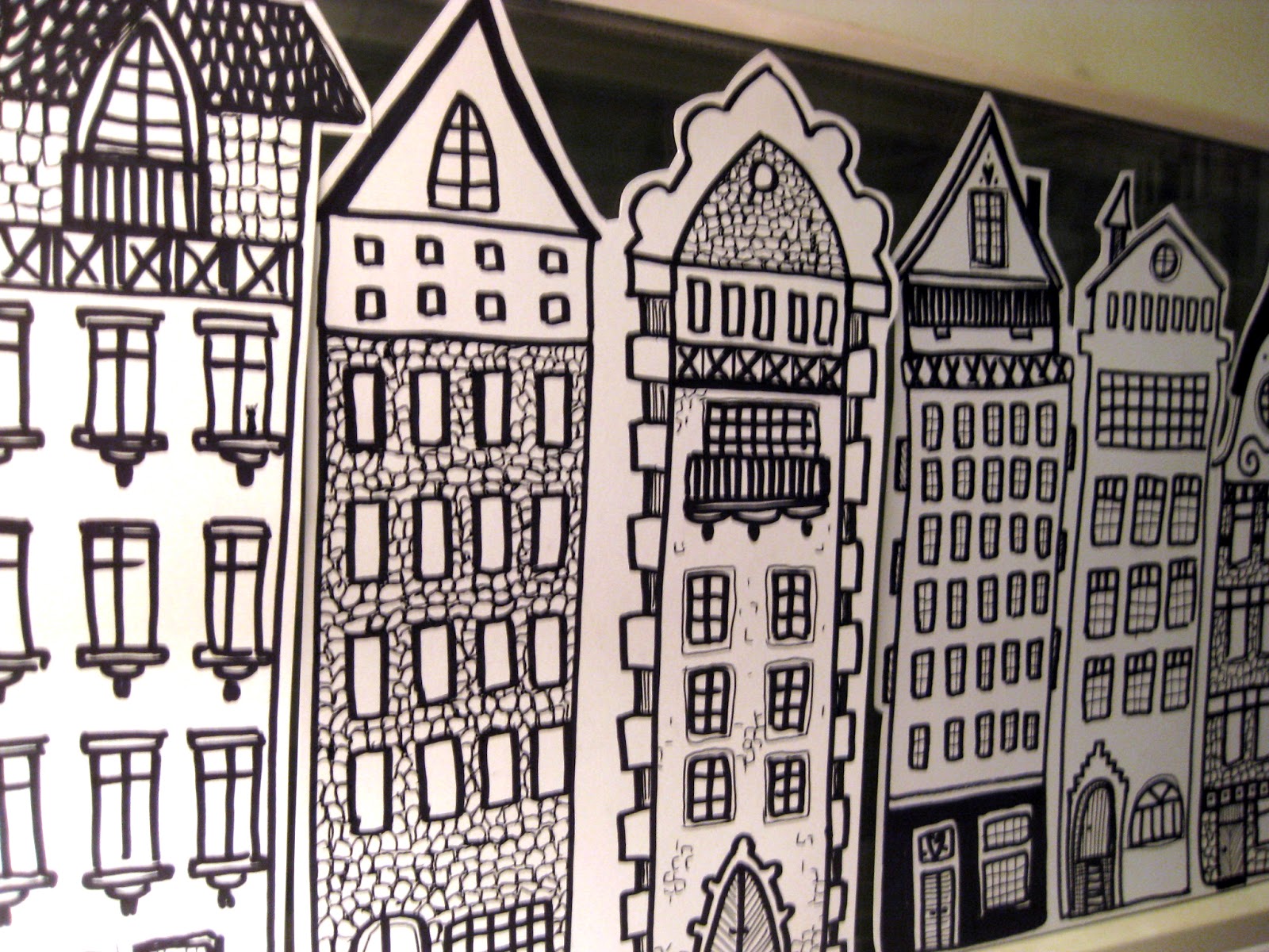 omⒶ KOPPA: paperitalot