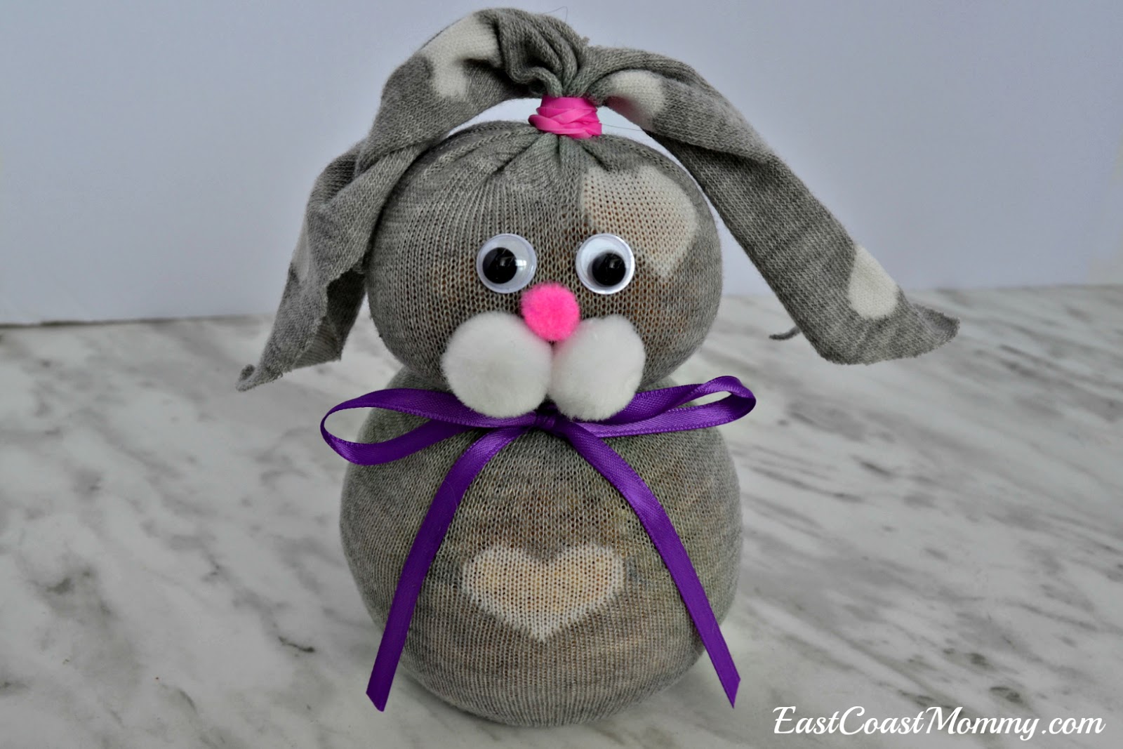 East Coast Mommy: No-sew Sock Bunnies