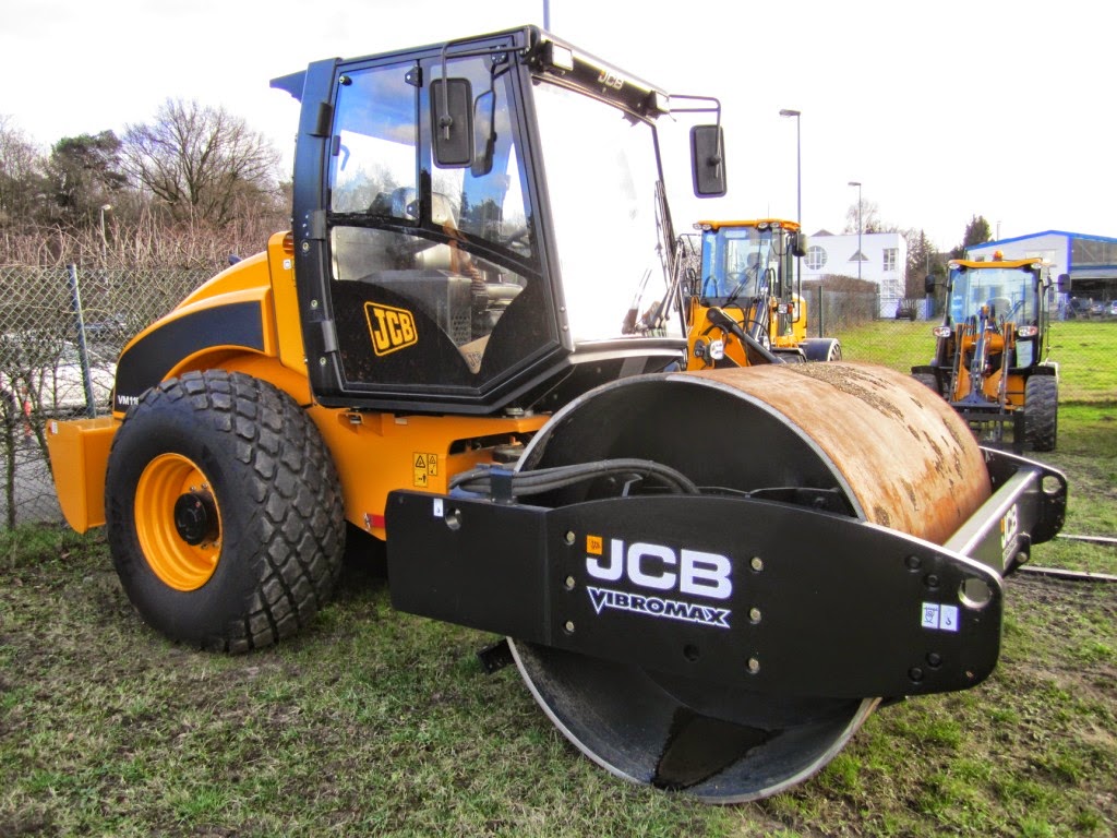 Cilindru Compactor JCB Vibromax VM 115 D NOU, ORE DEMONSTRATIVE
