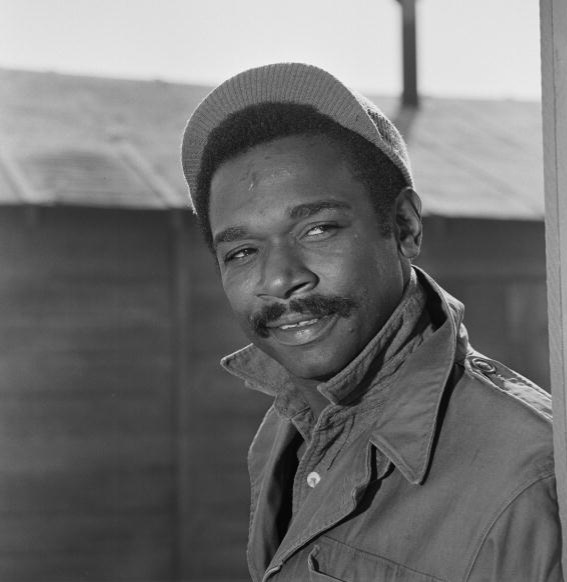 THE BOOKSTEVE CHANNEL: Rare Hogan's Heroes Images