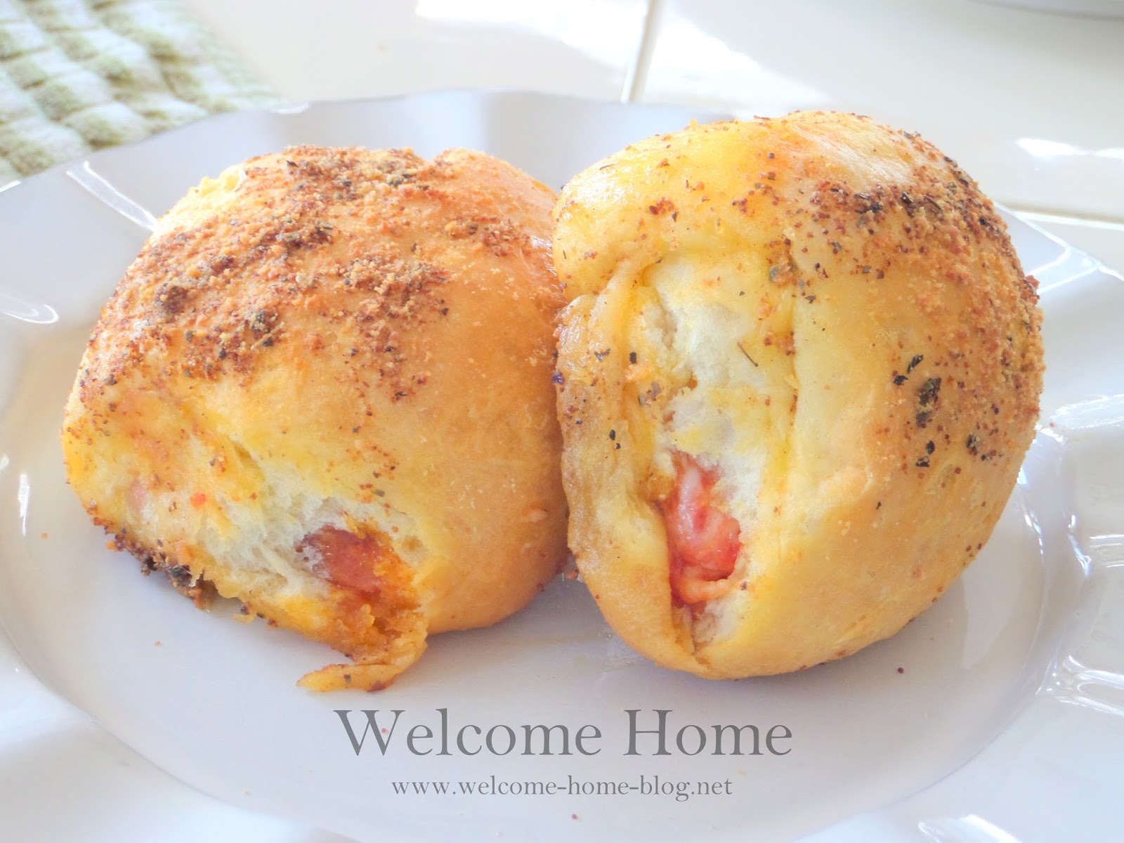 Welcome Home Blog: Pepperoni Pizza Bombs