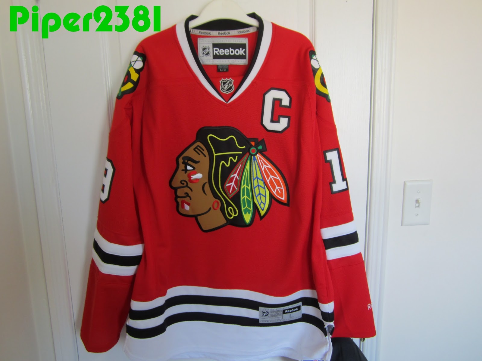 Piper2381: Chicago Blackhawks Jersey