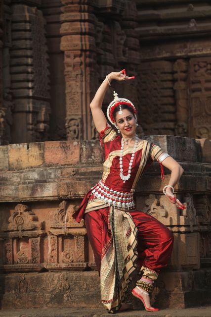 Tourism Odisha: Odissi dance steps
