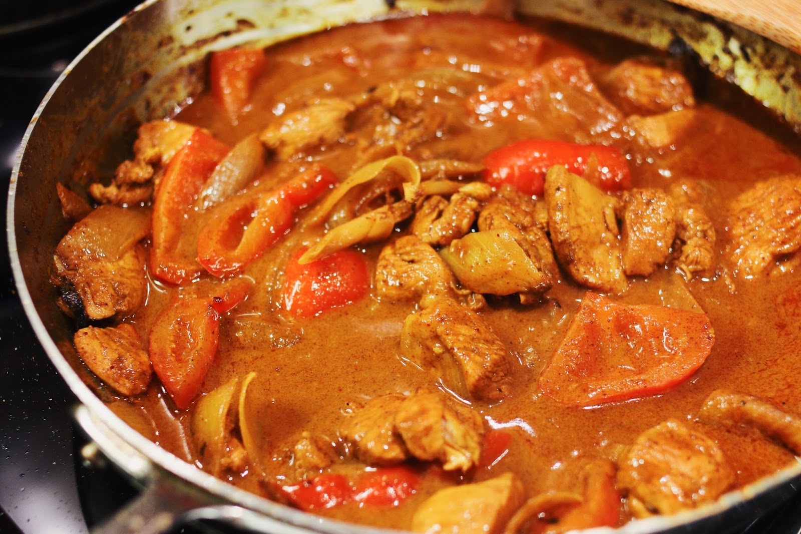 Ginger Rose: Ricardo's Chicken Curry with Red Peppers and Coconut Milk