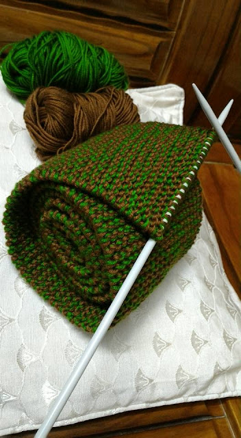 AZLINA ABDUL: Hand knitted scarves