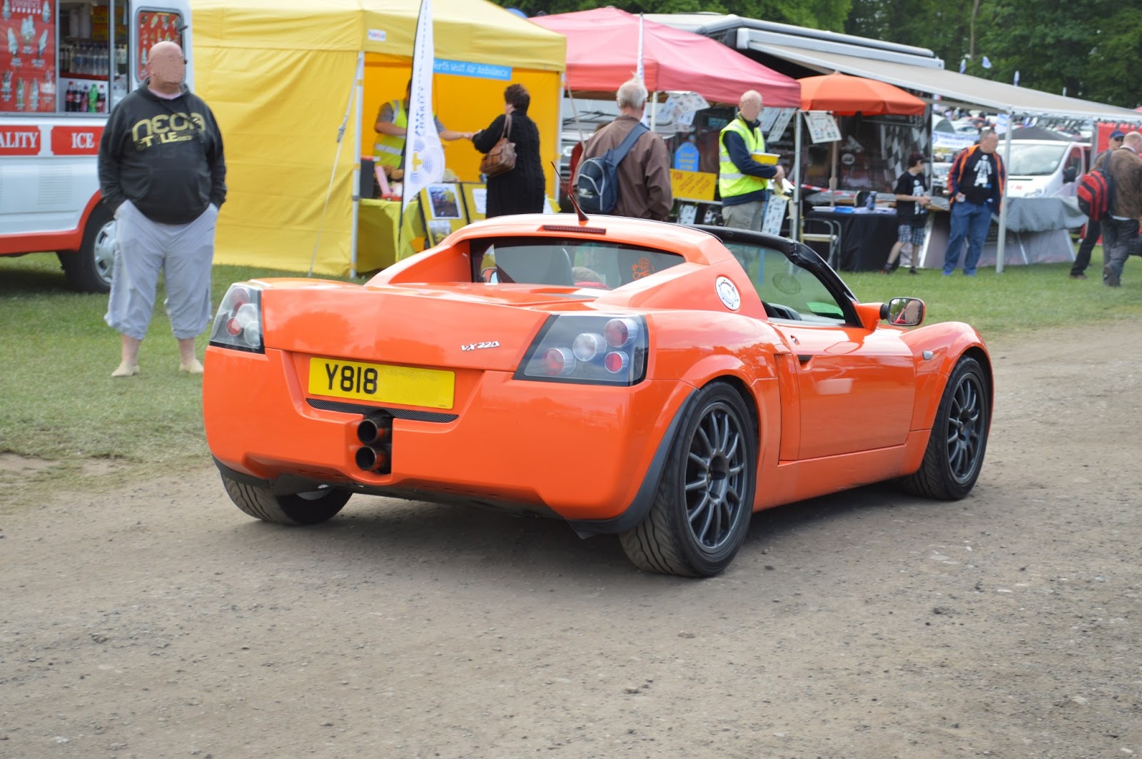 Dream Car Spotter: Vauxhall VX220