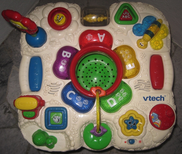 JuaiMurah: Vtech Busy Play Activity Table