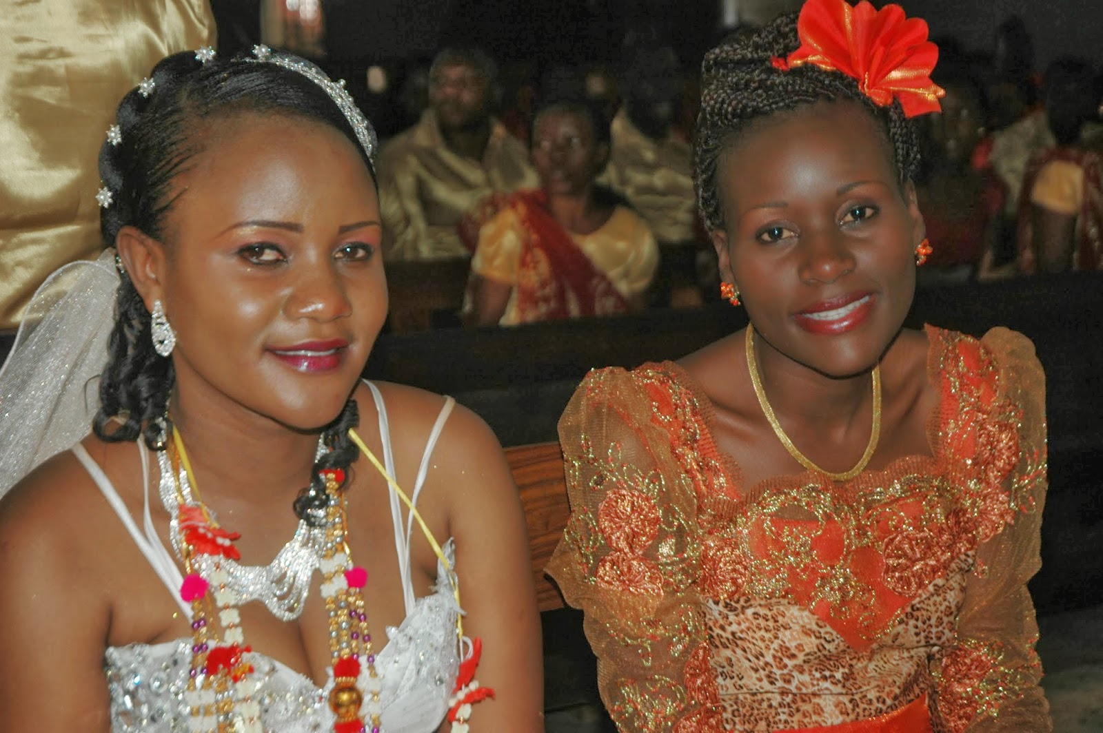 Mama JJ Fashion: TUNASHONA NA KUBUNI MITINDO MBALIMBALI YA NGUO ZA ...