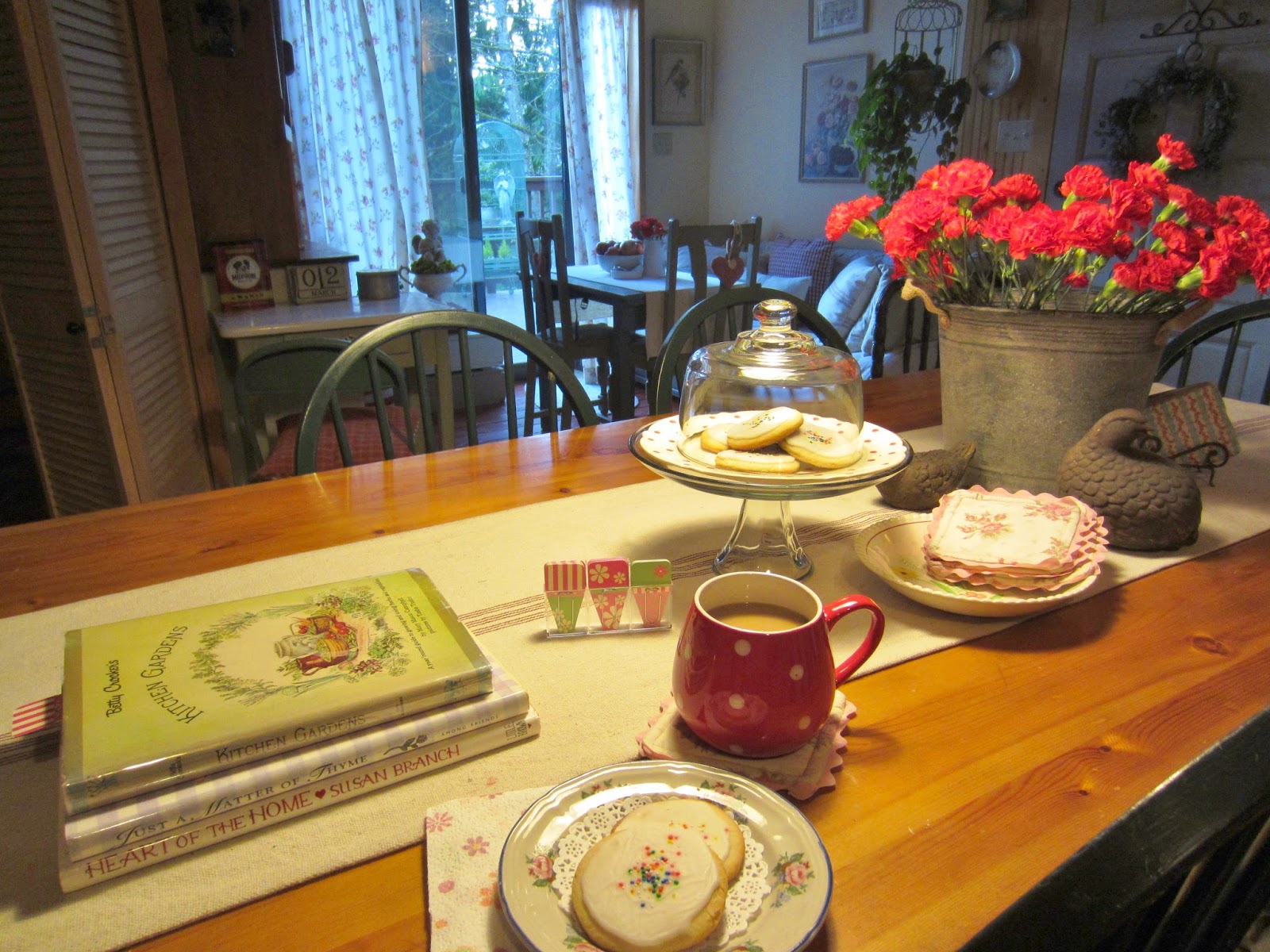 Beatrice Euphemie: A Sweet Little Coffee Break