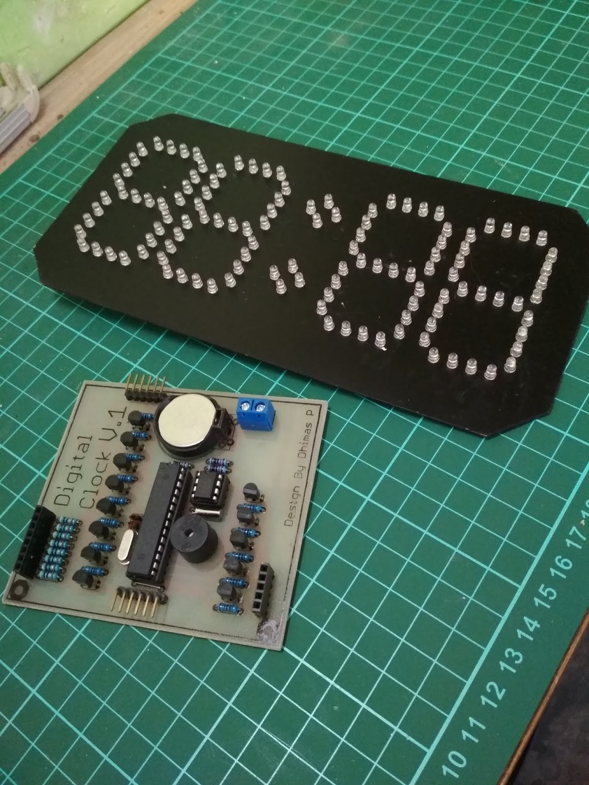 Jam Digital Seven Segment Dengan Alarm