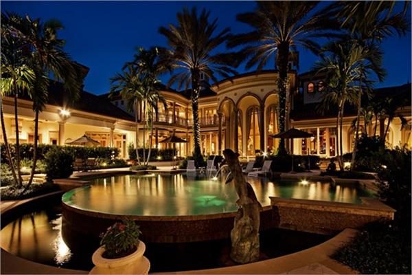 A Palatial Lakefront Mansion in Naples, Florida