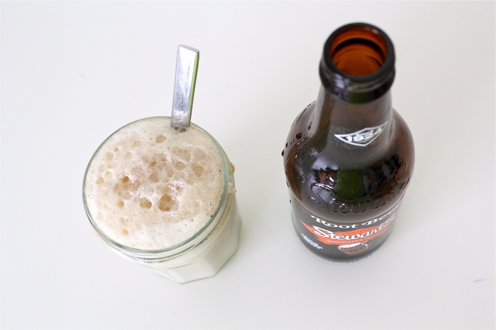 Perfect Root Beer Floats - MADE EVERYDAY