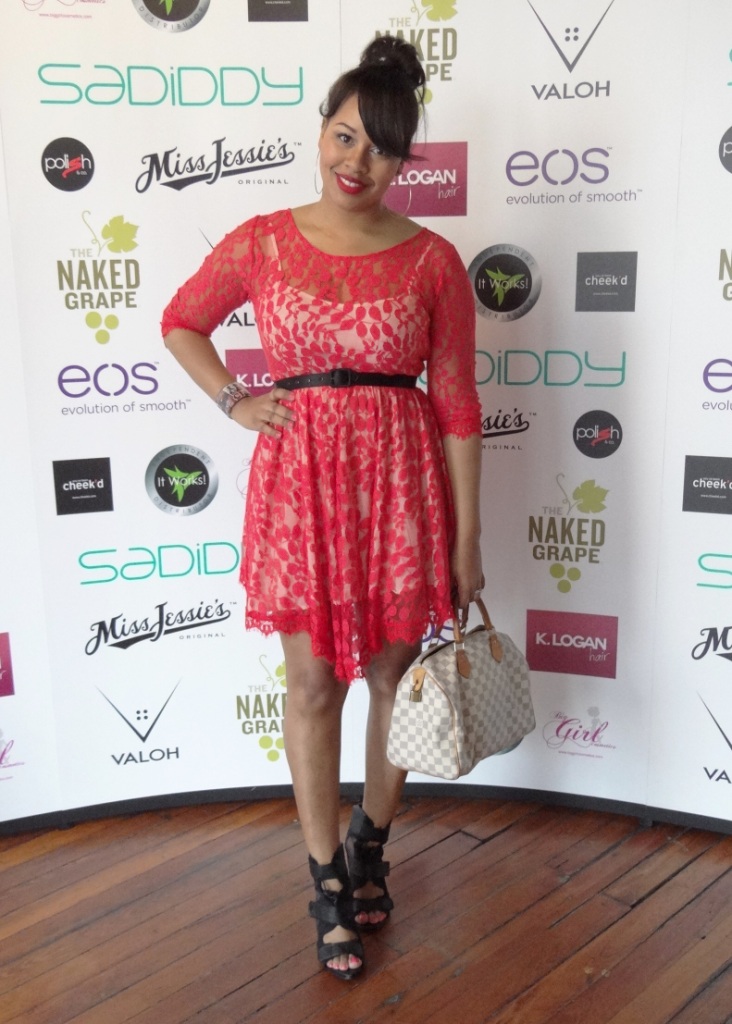 Lace Dress + Sadiddy Sweet Life! - Hey Trina