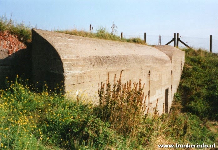 BUNKERINFO - Bunkers, Info, Foto's, Locaties en Meer!!!: Pz.Stp.Hafen