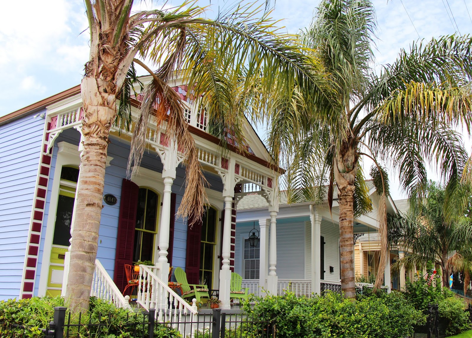 REAL ESTATE, NEW ORLEANS : CREOLE COTTAGES IN UPTOWN, NEW ORLEANS