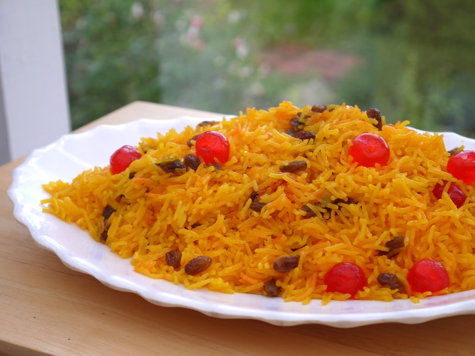 This Muslim Girl Bakes: Zardah / Sweet Yellow Rice.