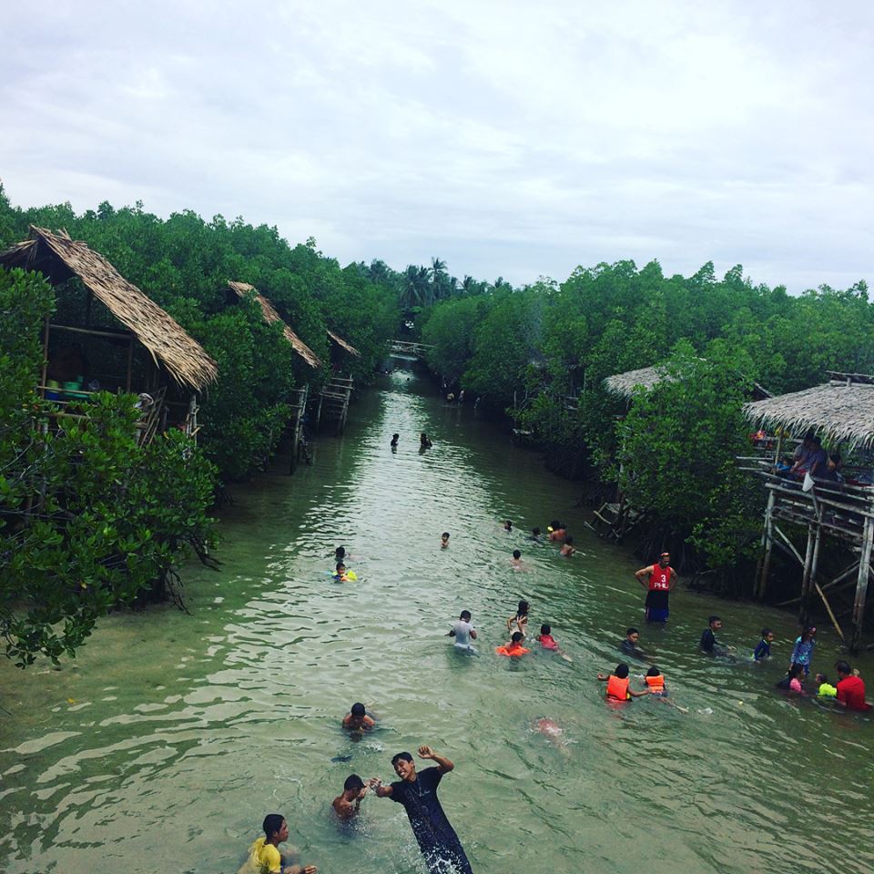 Tubajon Aqua Marine Park - The Kagayanon