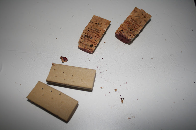 Our Life's A Hoot: DIY: Corks-Cork Board