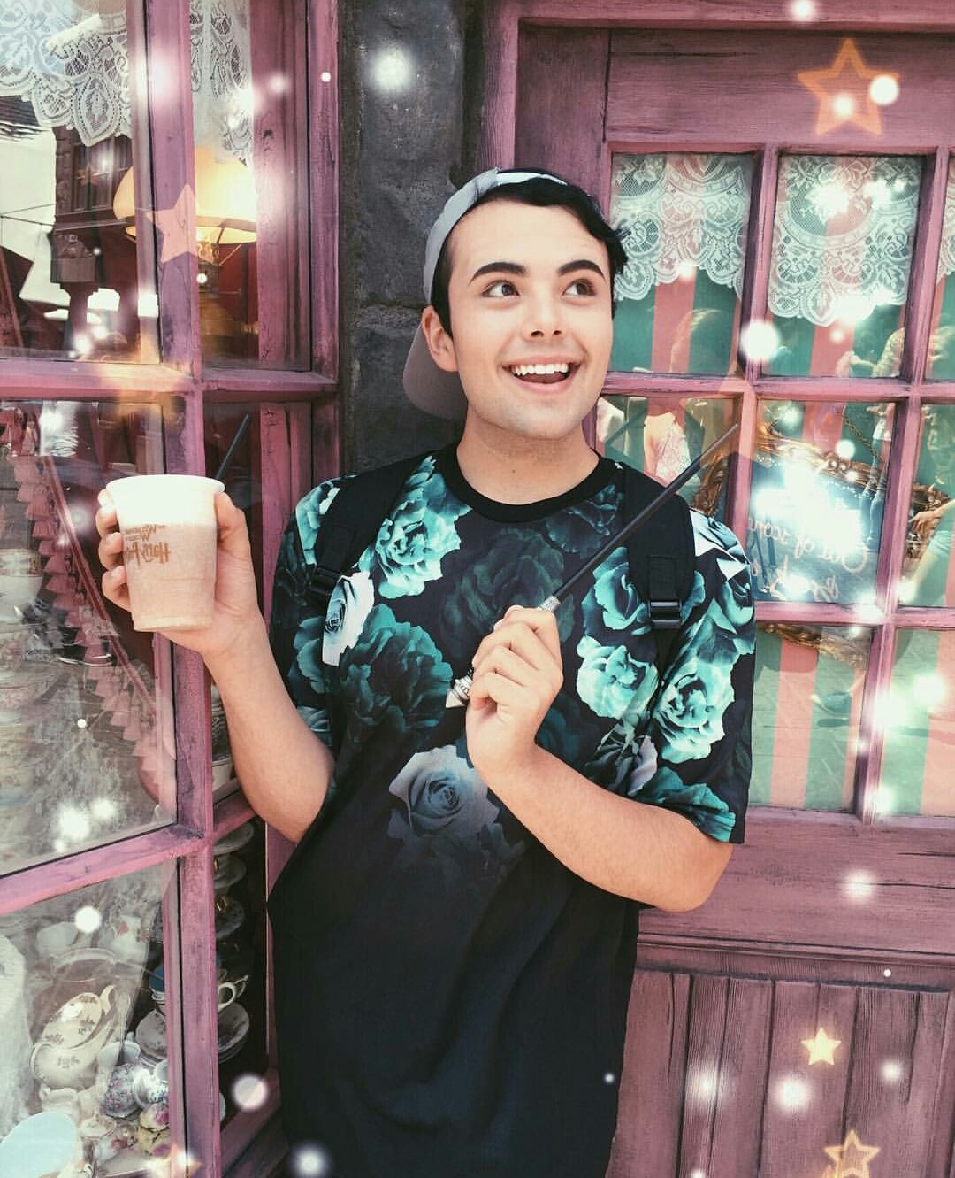 This Dude Morphs into Your Fave Disney Princesses like a Pro - For ...