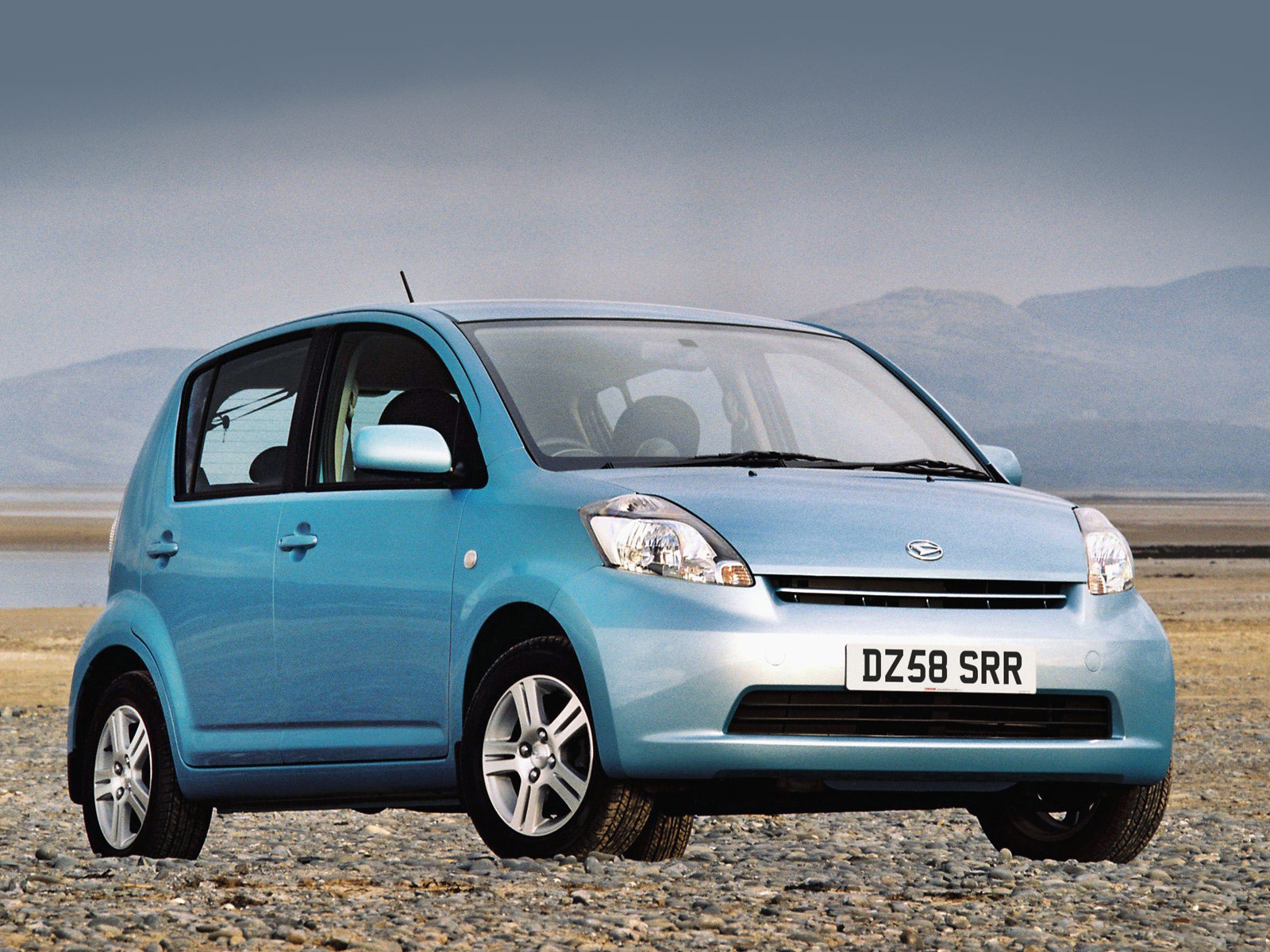 2007 DAIHATSU Sirion japan automobiles